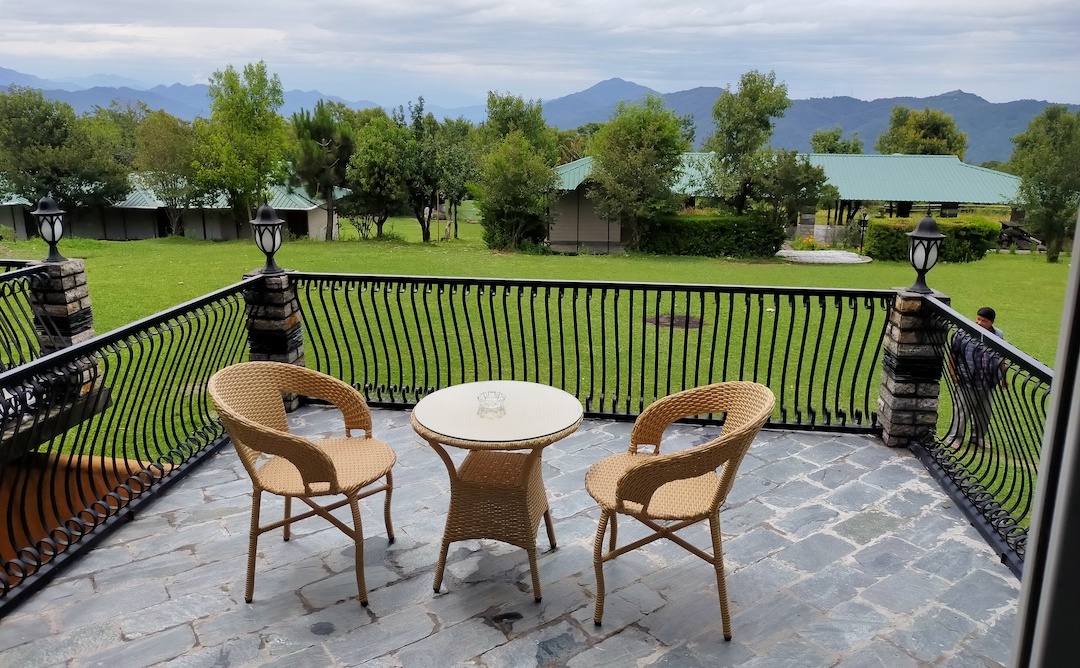 Colonel's Resort in Bir: Glorious Isolation & Nature Retreat for NRI ...